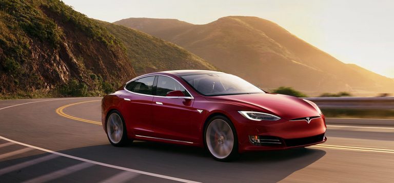 Tesla Model 3, ecco i prezzi delle due nuove versioni Tesla Model 3, ecco i prezzi delle due nuove versioni